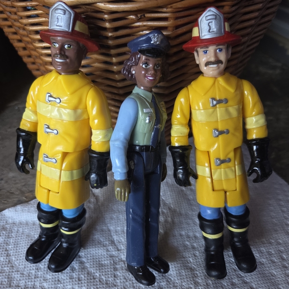 Playskool | Toys | Firefighter And Police Officer Action Figures Set ...